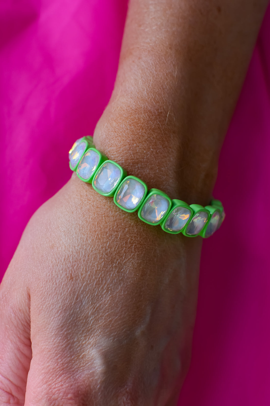 Layla Bracelet - Light Green – Metallic Market